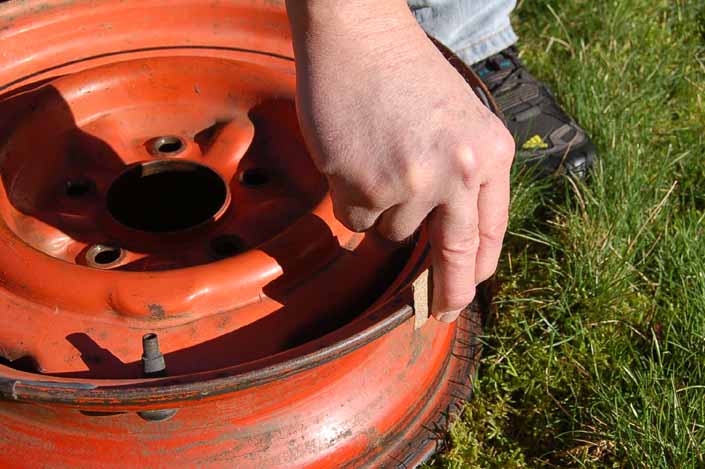 Spray Paint Your Vintage Trailer Wheels, from OldTrailer.com
